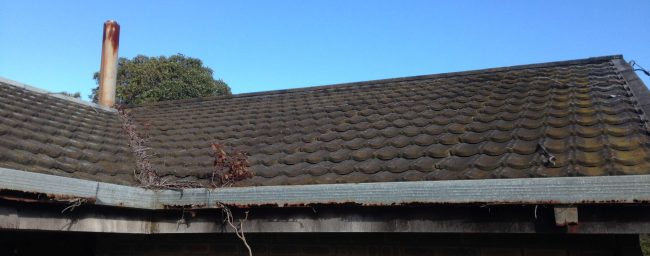 Bituminous coated imitation roof tiles - Asbestos Product Guide