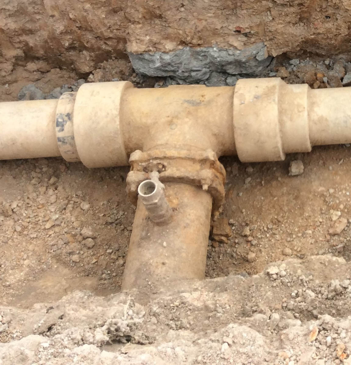 Asbestos cement water pipe couplings and connections - Asbestos Product ...