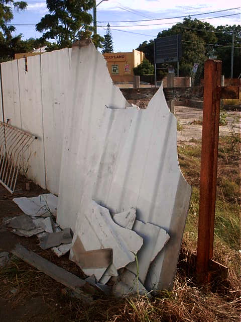 Asbestos cement fencing and screen panelling - Asbestos Product Guide