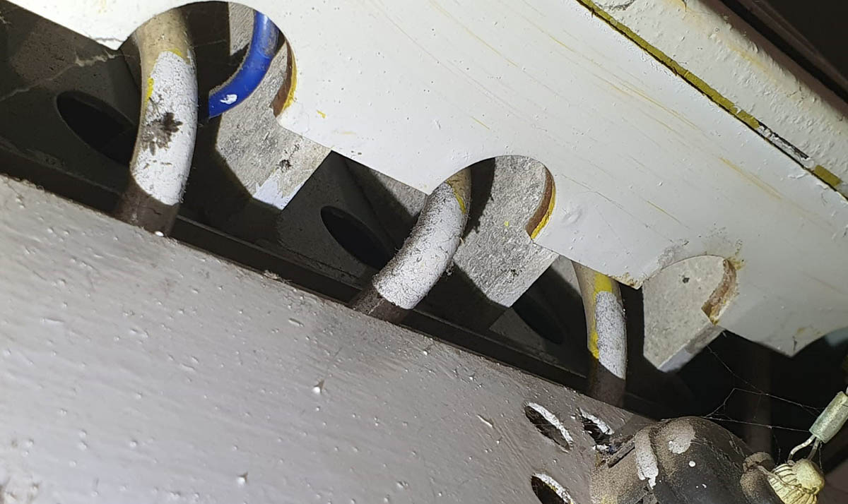 Arc shields and chute covers - Asbestos Product Guide