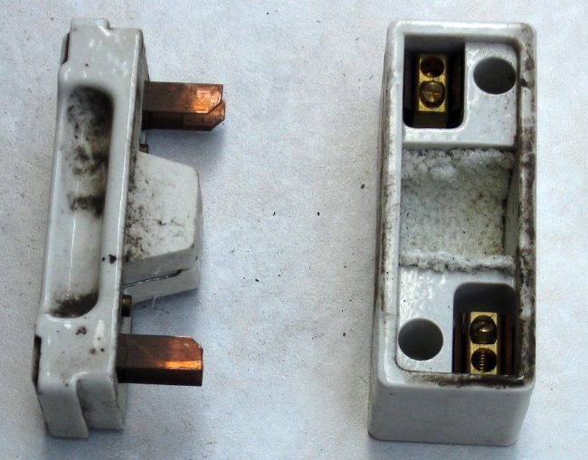 Woven asbestos insulates in electrical components - Asbestos Product Guide