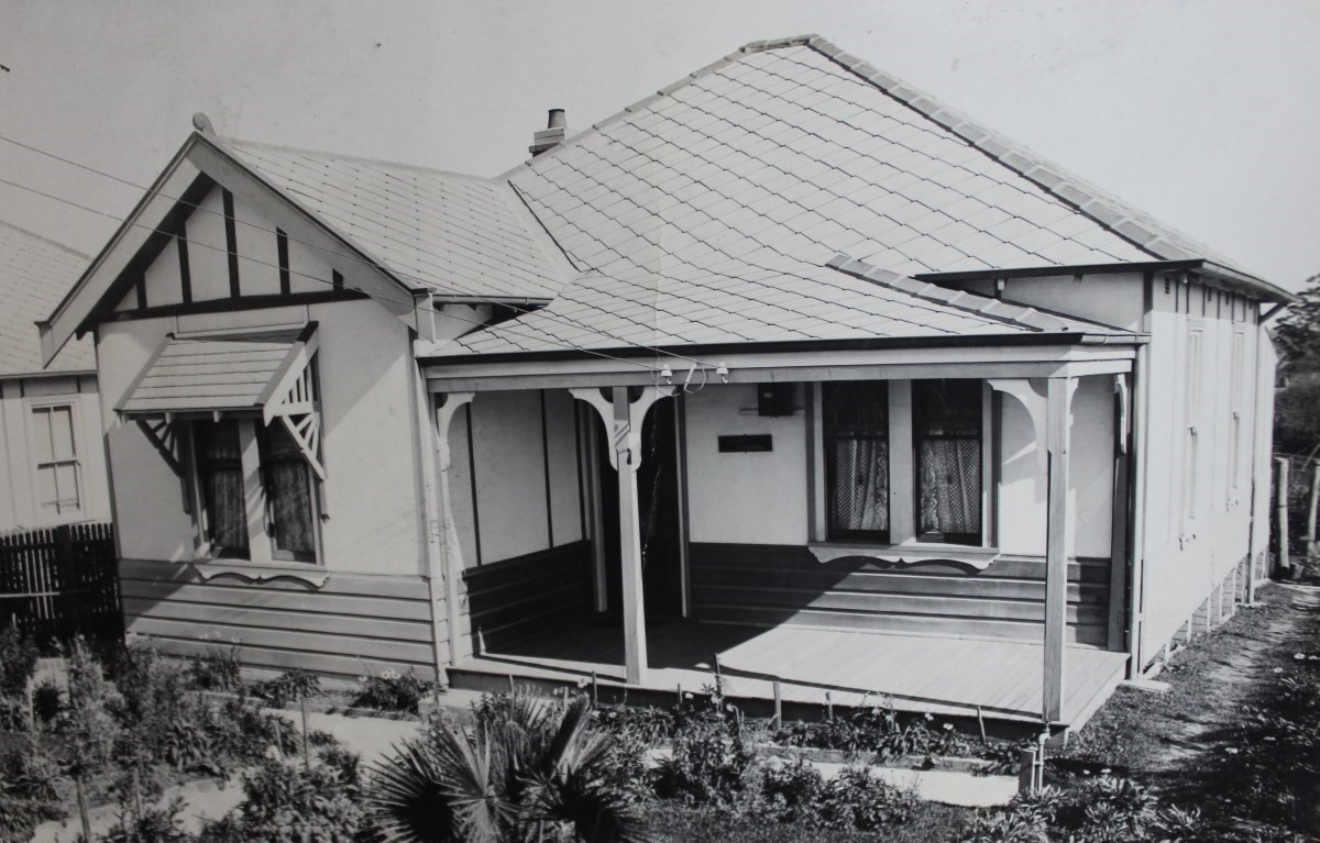 Asbestos cement slate and shingles - Asbestos Product Guide