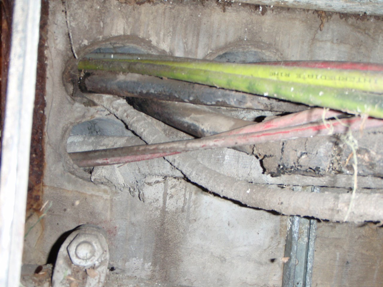 Woven asbestos textile for insulation - Asbestos Product Guide