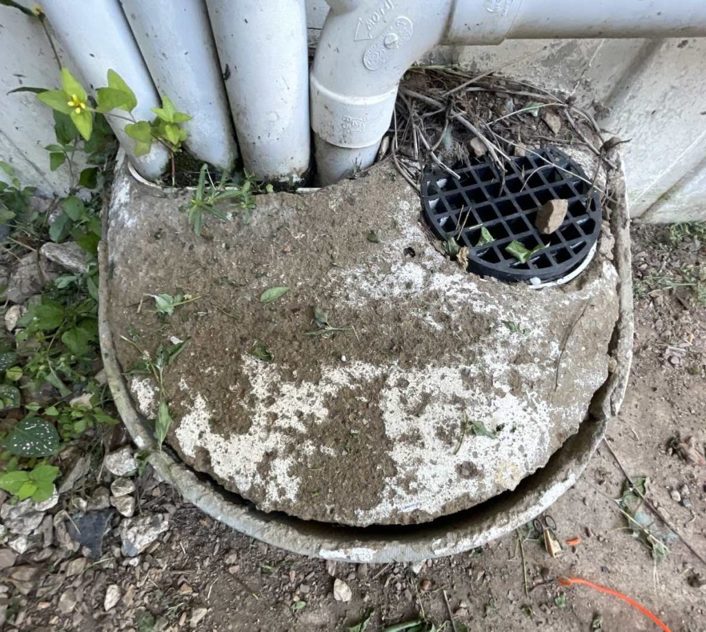Asbestos cement disconnector trap surround (DT surround) - Asbestos ...