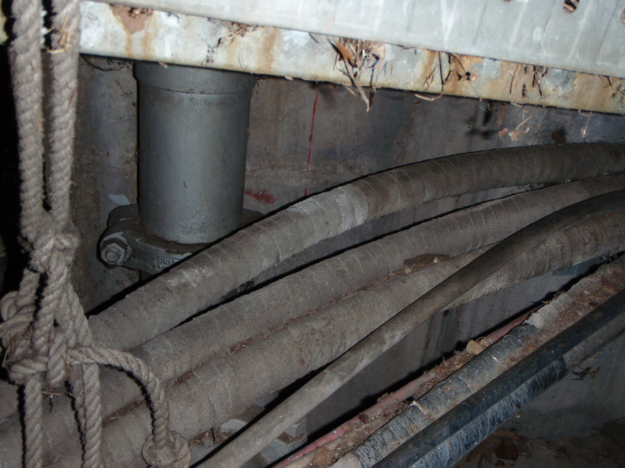 Woven asbestos textile for insulation - Asbestos Product Guide